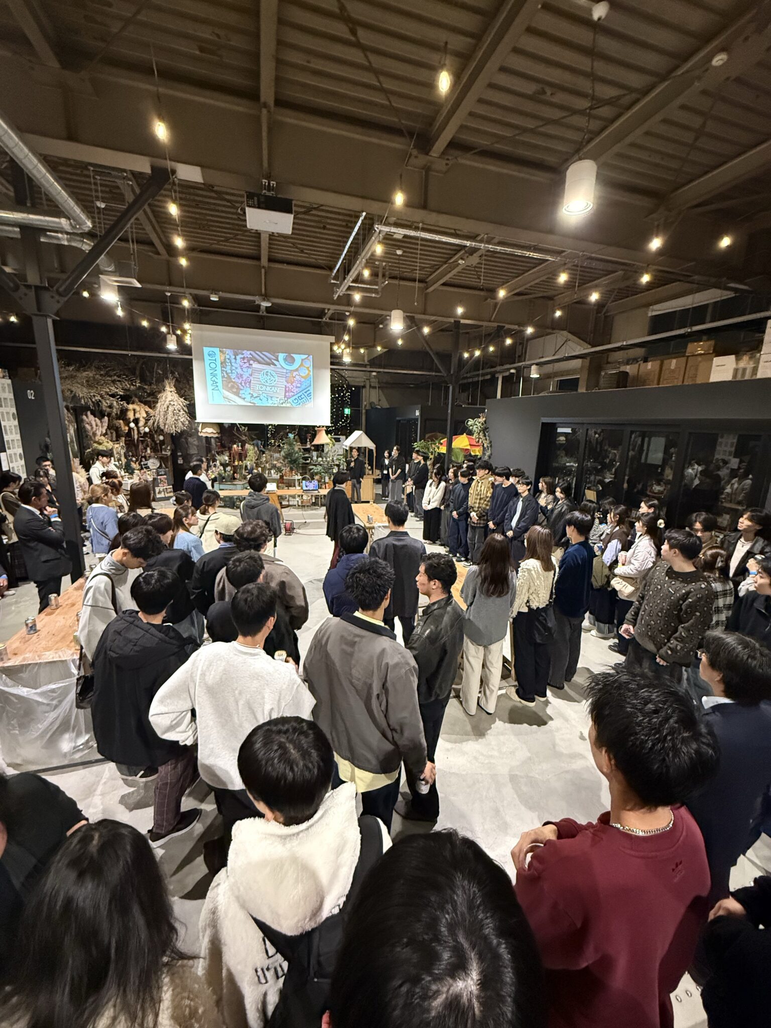 全国で14拠点。建築学生カフェ「TONKAN」に人が集まり続ける理由（Sho建築士／一級建築士・動画クリエイター） - ヒトツチ
